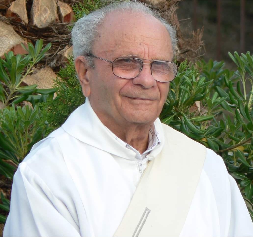 In preghiera per il diacono Angelo Giambò